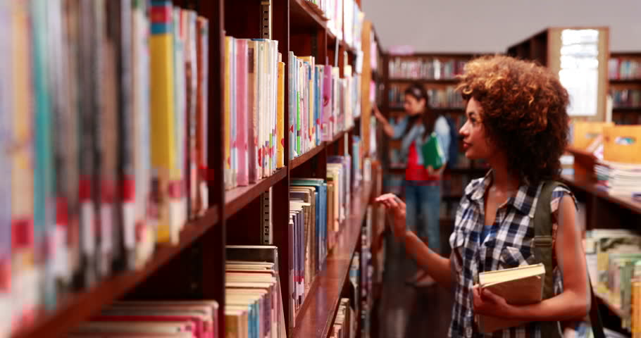 How I Decide What to Read | Roscoe Lilly